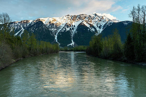 Ball of Light Filmed in Mount Currie, British Columbia - Sasquatch ...